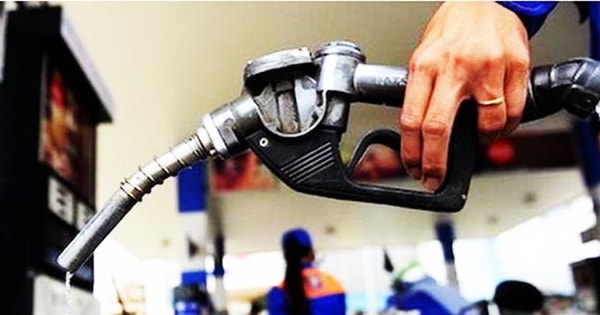 Bộ Công thương lí giải việc giá xăng tăng cao