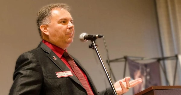 Phó Chủ tịch Apple mất việc vì ‘vạ miệng’ trên TikTok