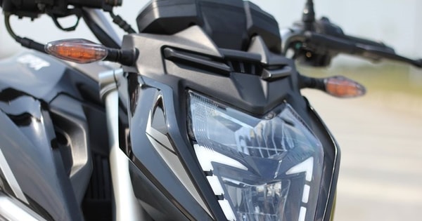 "Vua côn tay" 220cc giá 40 triệu về Việt Nam: Thiết kế hầm hố, trang bị ...